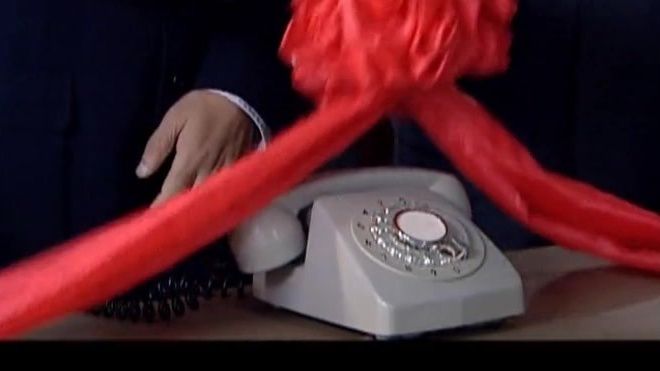 第一台程控电话开通,当拨通香港那一刻所有人都沸腾起来