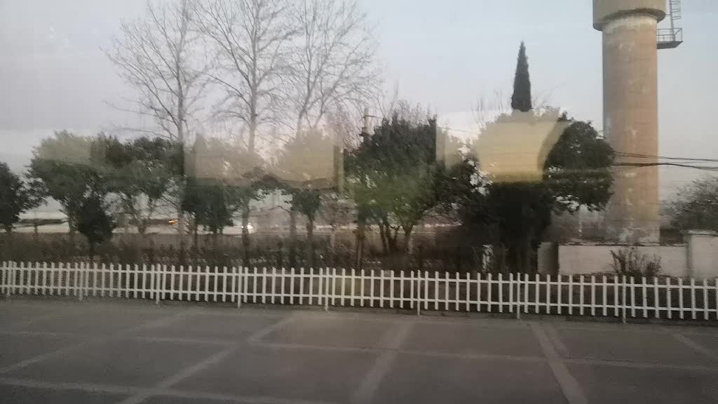 网红小火车7053碰上胶济客专D6073