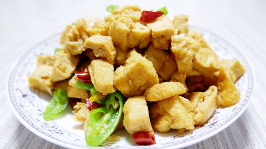简单易做的家常菜,油豆泡新做法,微辣咸香,满满的汤汁真给力!