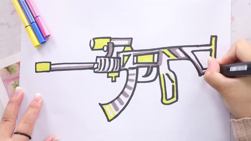 和平精英怎么画m4