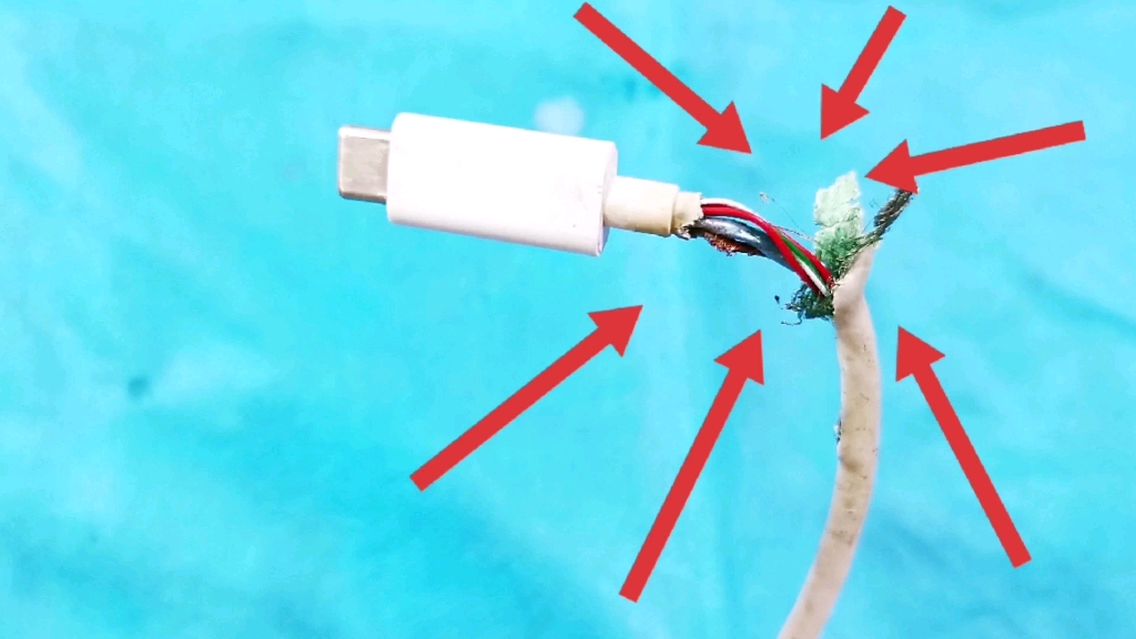 充电线根部断裂,铜线和屏蔽层全都露出来了怎么办?教你轻松修复