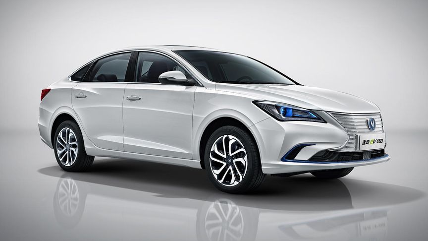 疯狂的纯电动汽车,长安新能源逸动EV460车狠话不多