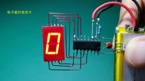 利用5个原件制一个简单好用的计数器