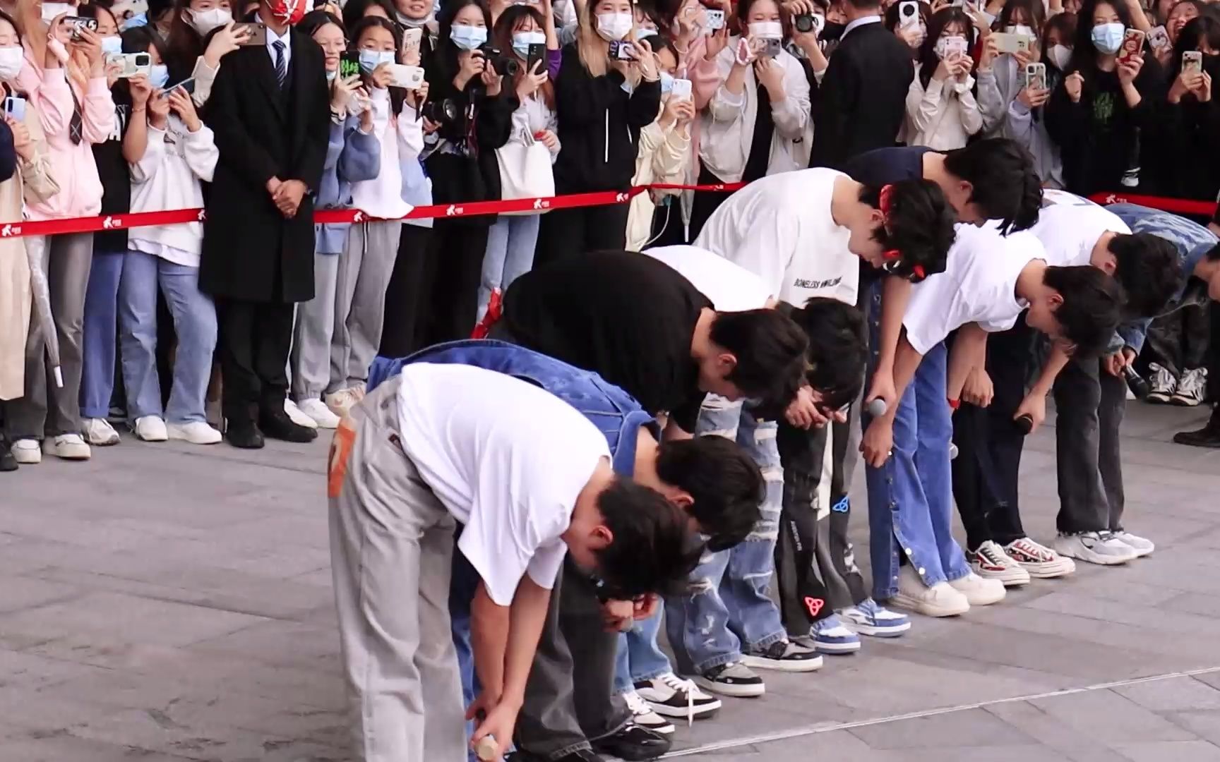 【TF家族】三代路演 亲爱的练习生们,你说,下次见,会是什么时候