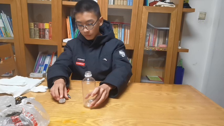 初中化学实验自制“低成本、极简易”净水器