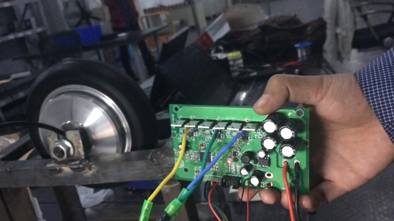 基于单片机STM32单片机的智能独轮车/平衡车/代步车/陀螺仪检测角度/...