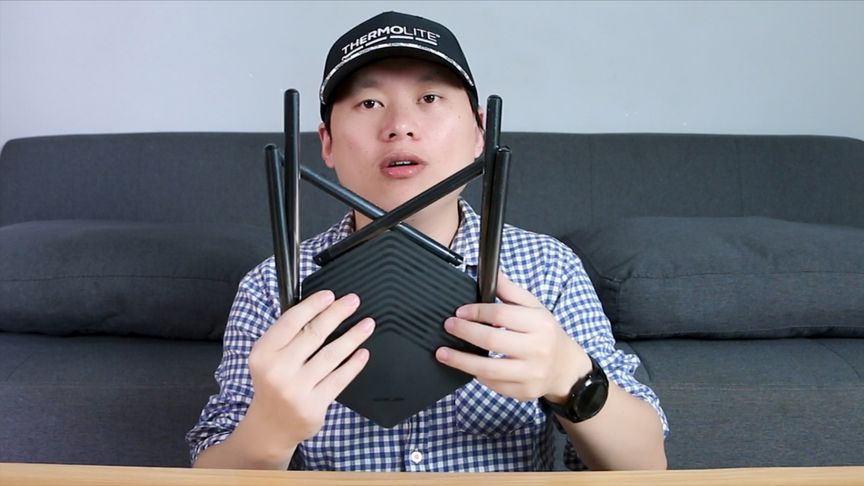 wifi信号放大器弱爆了,用千兆路由器无线中继,穿墙网速杠杠