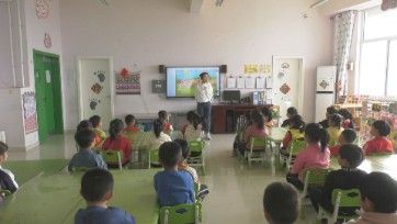 东营市利津县凤凰城实验幼儿园开展“爱绿护绿亲绿”活动