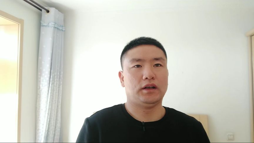 狗狗总喜欢在树或电线杆旁边撒尿,它们这么做的目的是什么?