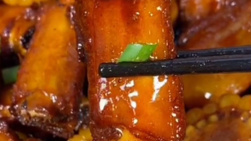 猪肉虽然贵但是我们也要吃排骨,天气凉了排骨这样做法简单有营养