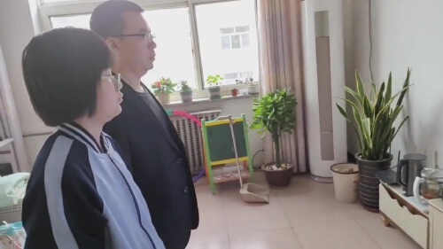 蠡县大百尺中学线上升旗仪式!