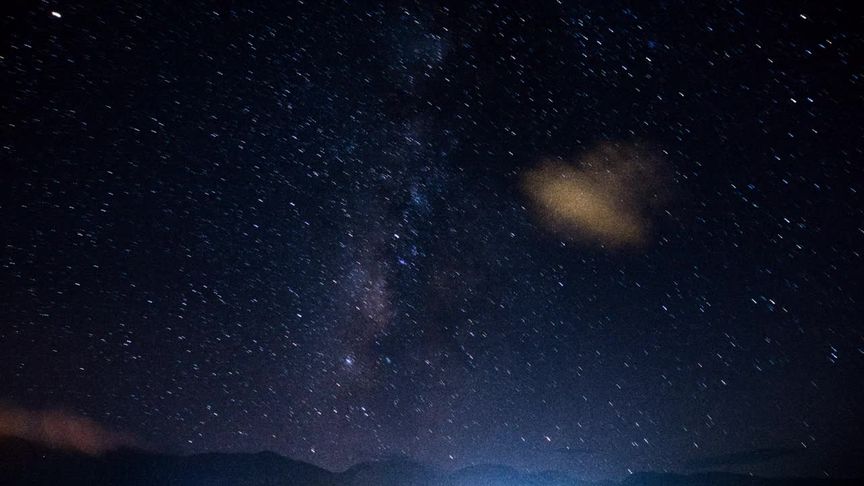 延时,星轨,拖尾,唉AE真心玩不来,就这样吧