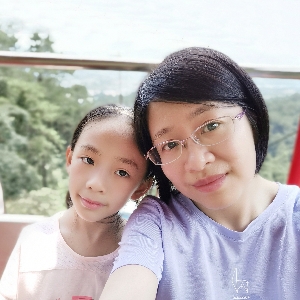 沐沐很爱玩 