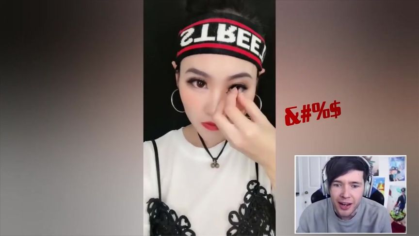 现实版“画皮”,美女主播直播卸妆,粉丝怒砸电脑!