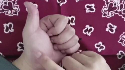 现在就来教你们如何改善宝宝咳嗽,就只要每天按这个地方,就可以了