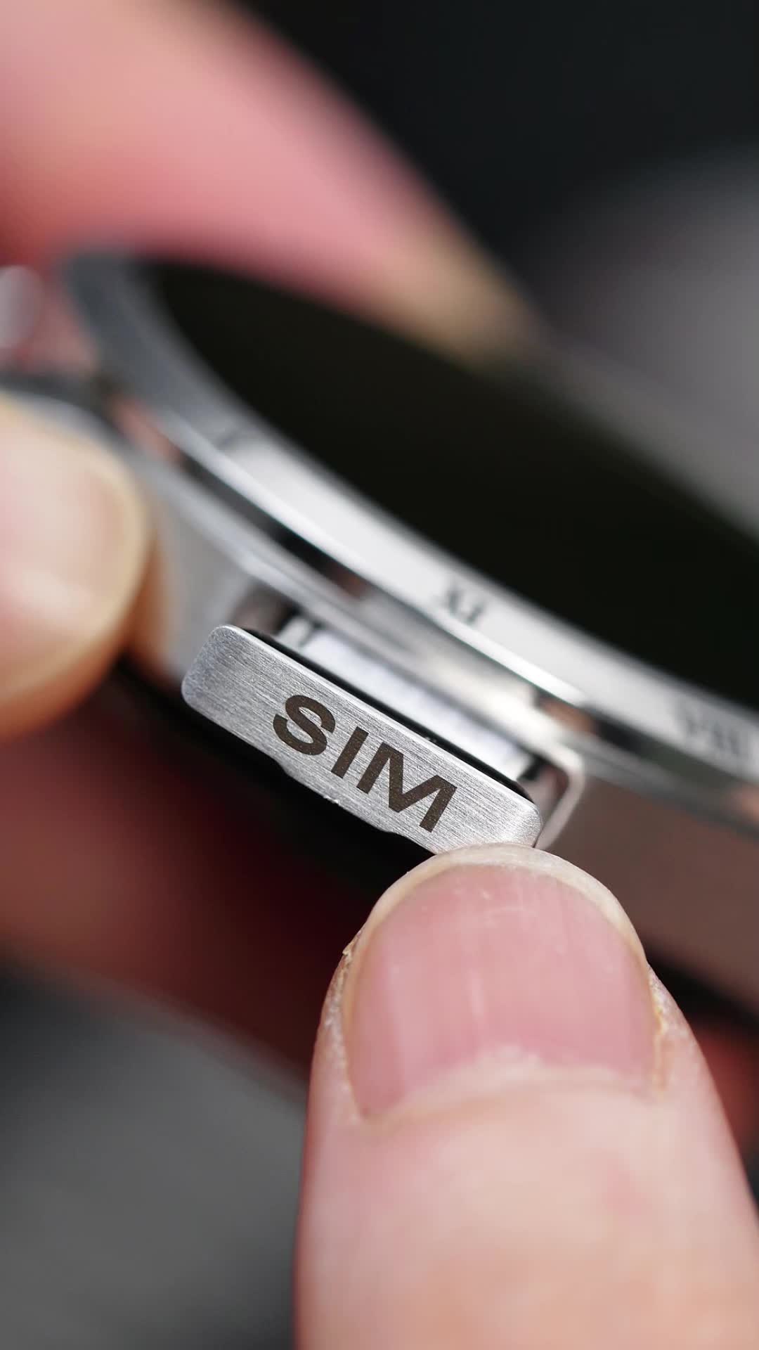 新款爱国者智能手表终于来了,可脱离手机独立使用的腕表 #爱国者智能...