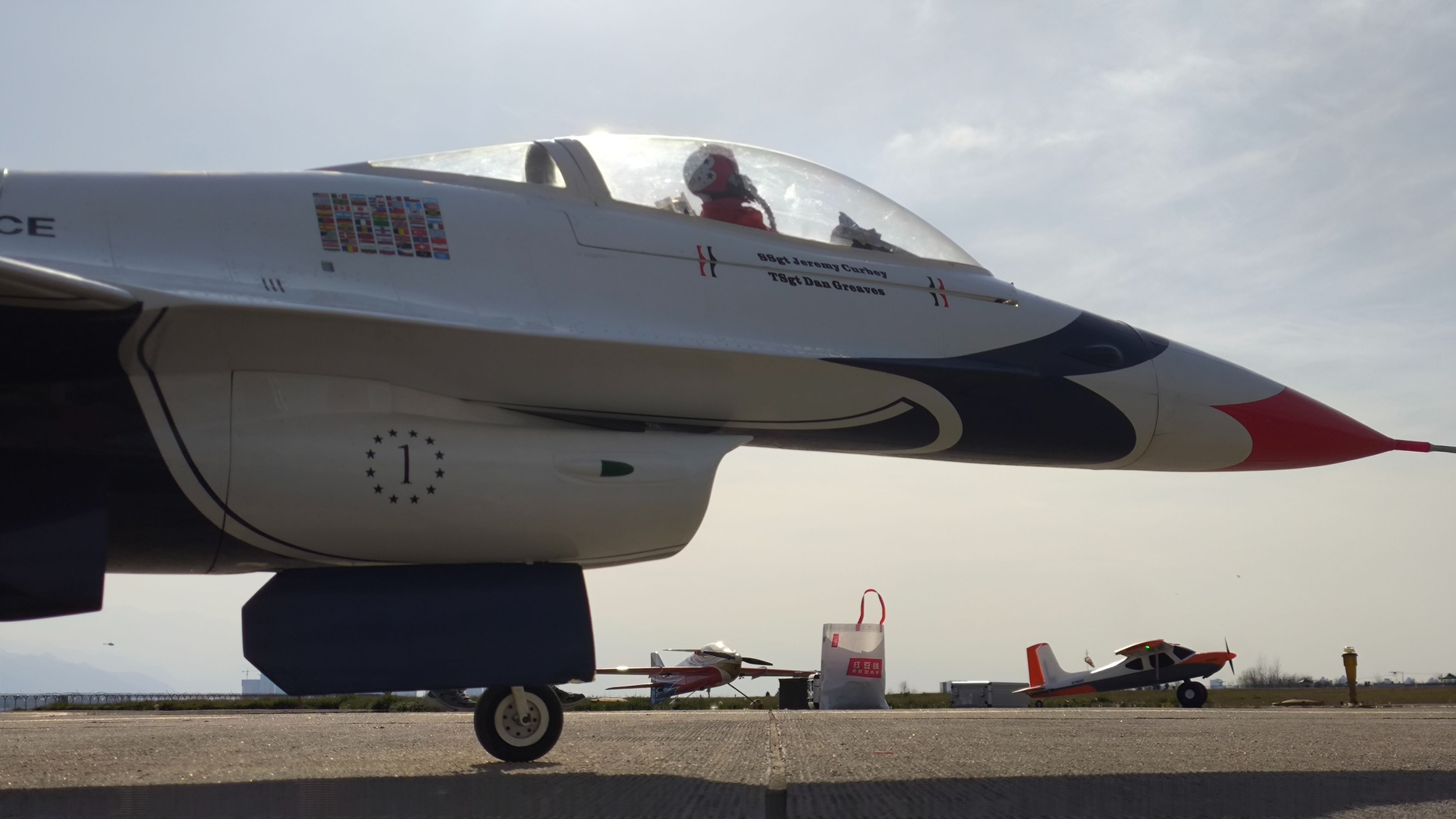 SPARK航模F-16飞行片段