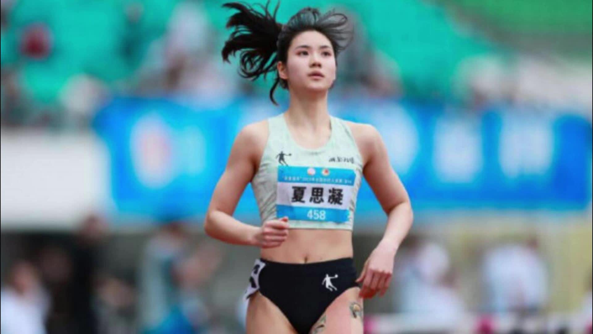 13秒08再破个人纪录夺冠!跨栏女神夏思凝最强一战,太漂亮太飒了