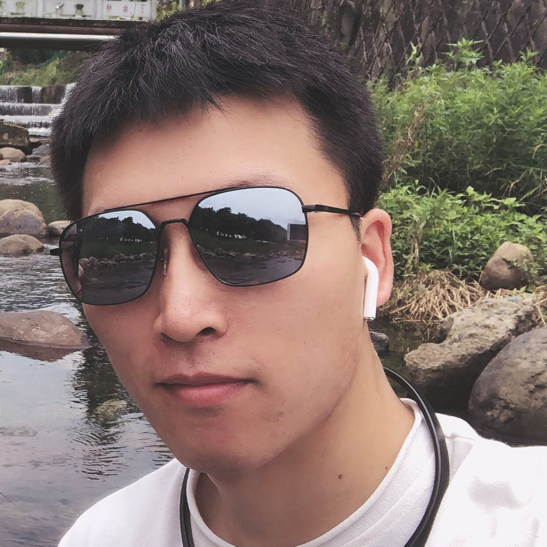 缪思睿 