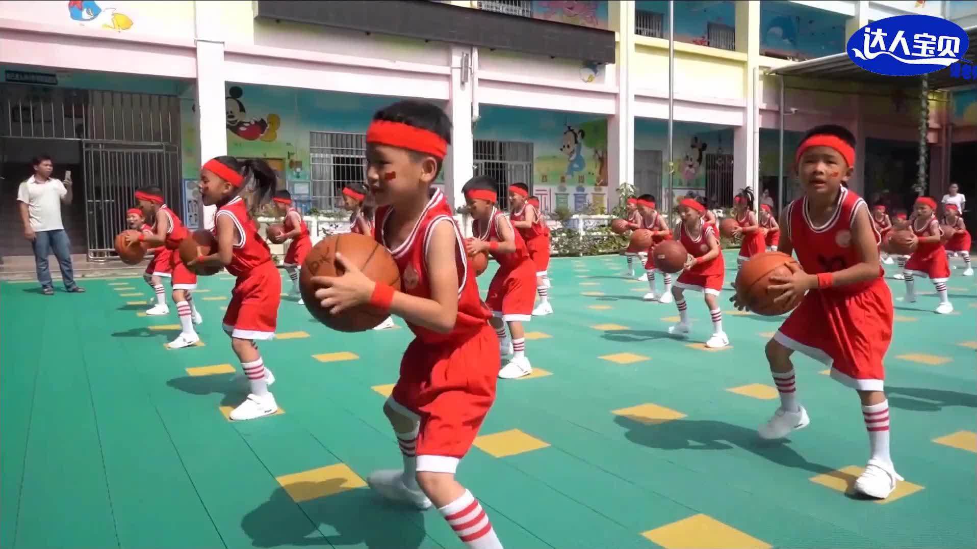 幼儿园大班器械操《中国梦》场面大气,动作整齐幼师