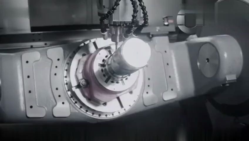 见识下德国数控机床, 如何加工一把铣刀, 这技术厉害