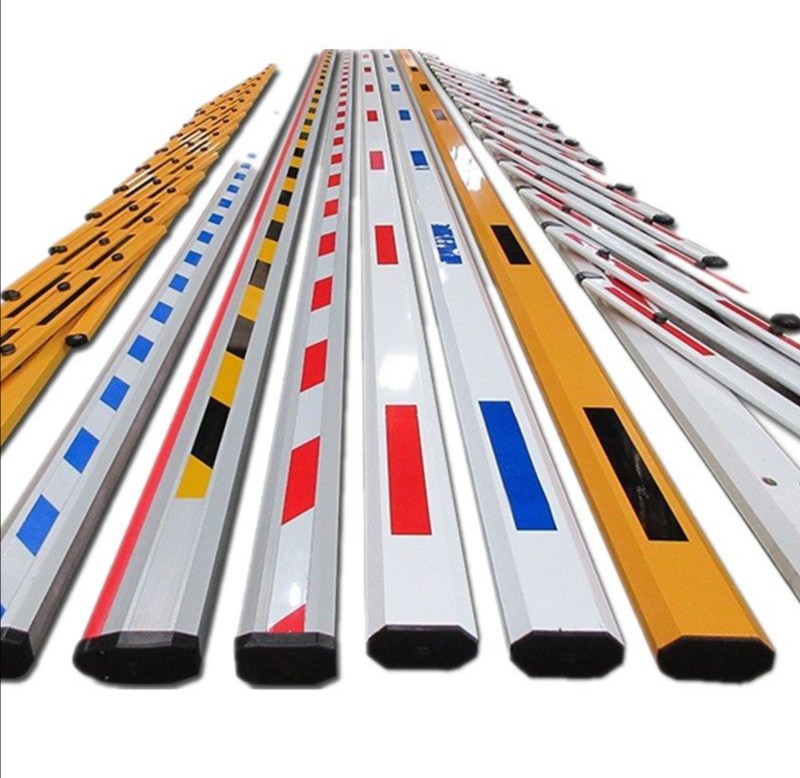 广西有道闸杆生产厂家吗?停车场出入口自动拦杆那种