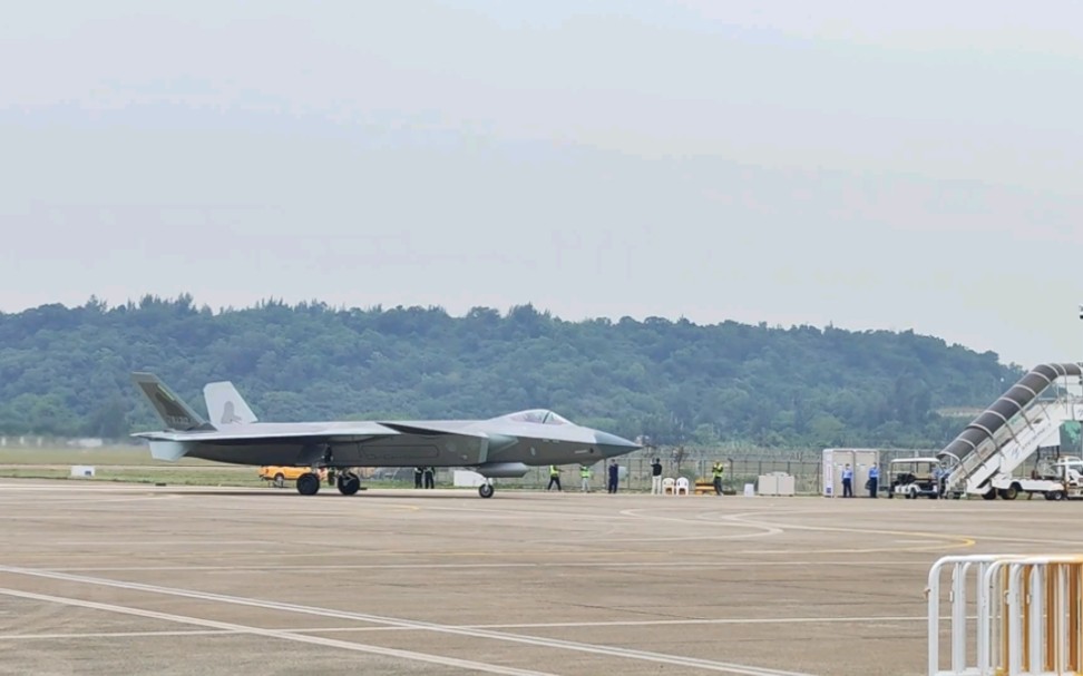 2022珠海航展的“威龙”之光