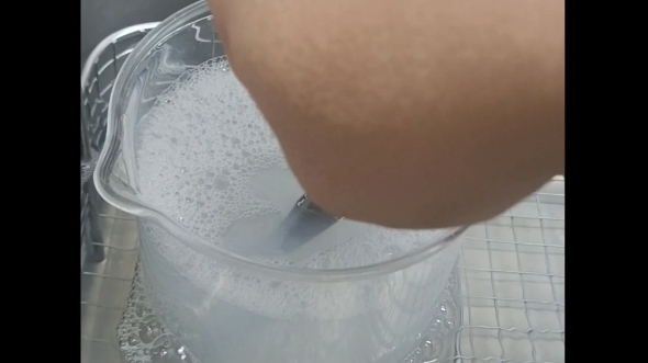 ...可以去除铜材表面的油污和铜锈,并有一定的增亮效果,配合铜钝化剂...