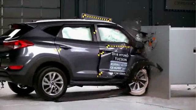 现代途胜和马自达CX-5碰撞测试对比,谁耐撞?