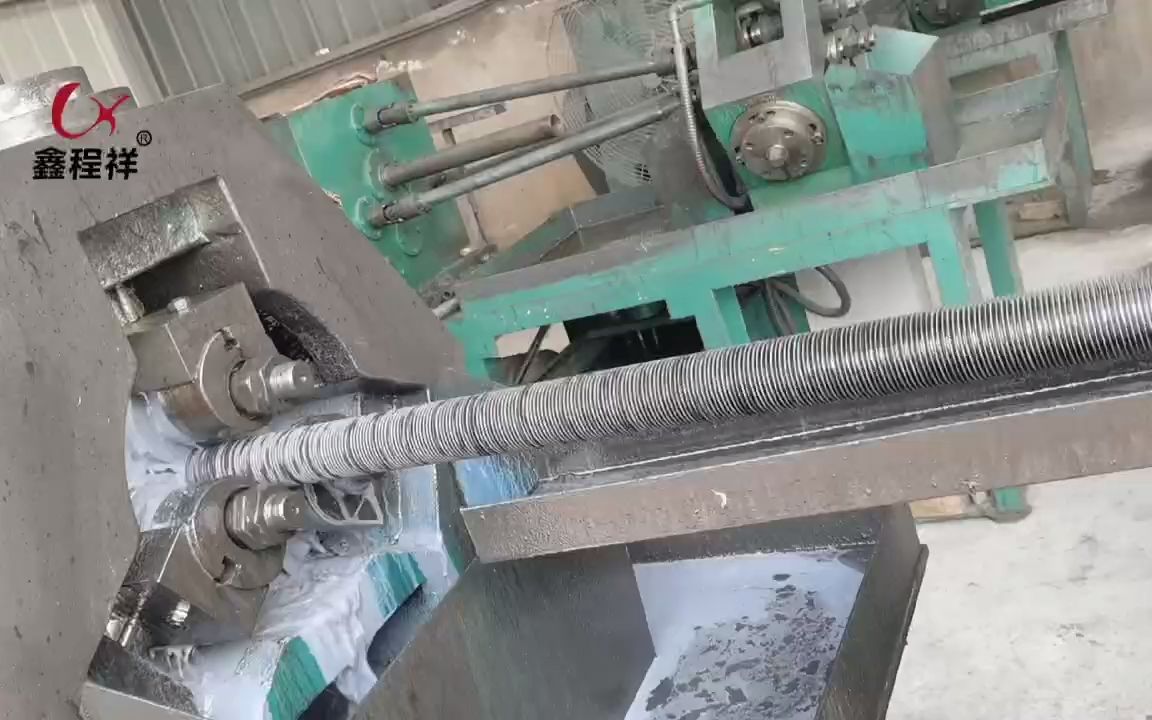 钢铝复合翅片管加工流程,鑫程祥热能给您最真实的展示