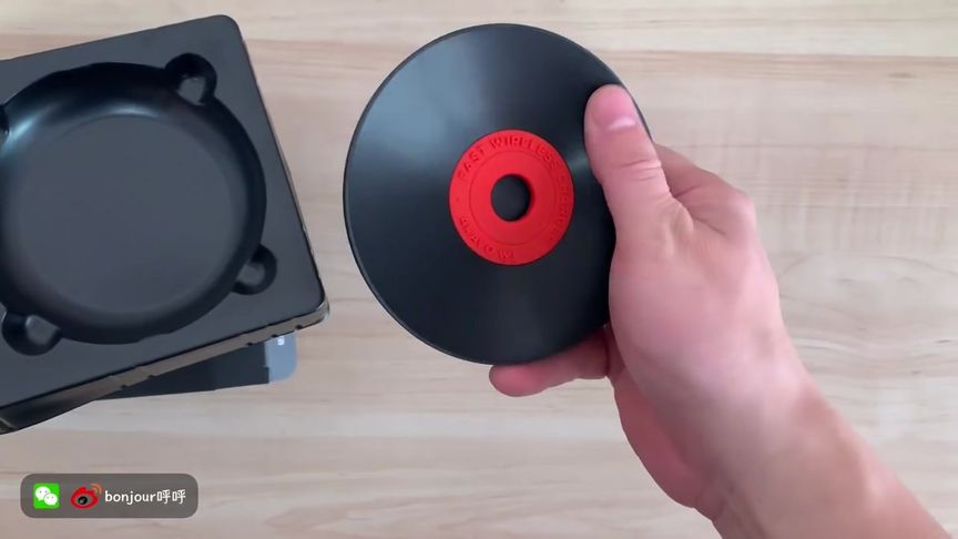 最快的无线充电器?爱否科技W1无线充电器使用体验