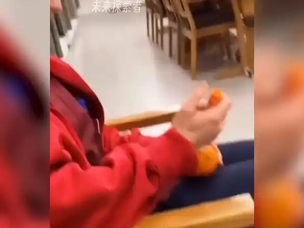 肾上腺素注射器如何正确使用?不小心扎进手指里,危险性有多大?