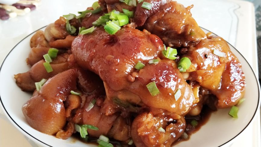 在家怎么做猪蹄才好吃?做法简单零失败,女人常吃益处多多