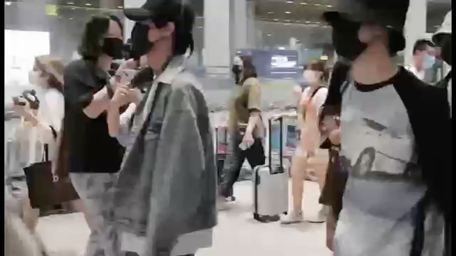 TF家族三代在北京机场