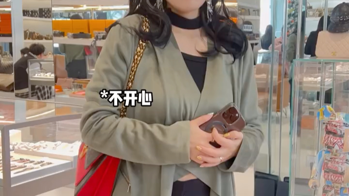 当你背LV去逛爱马仕