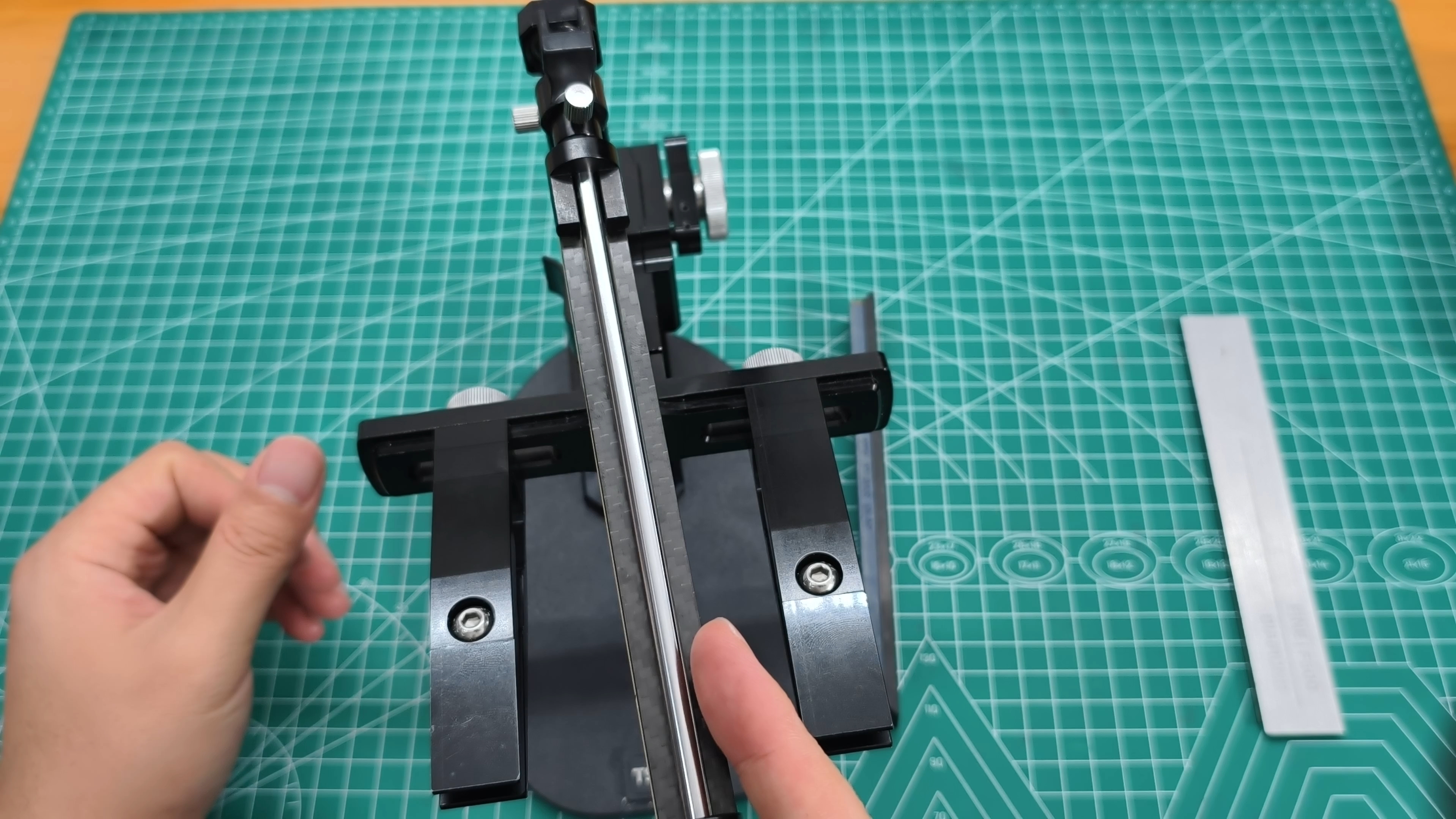 俄罗斯TSPROF 定角磨刀器,国内首发。