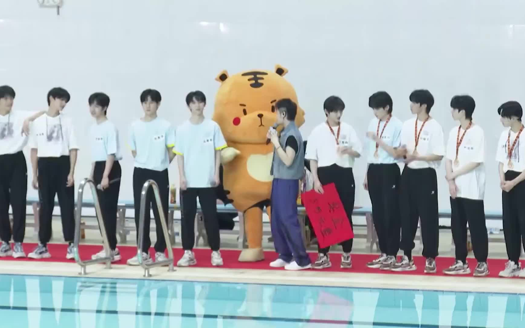 2022TF家族夏日运动会下 reaction