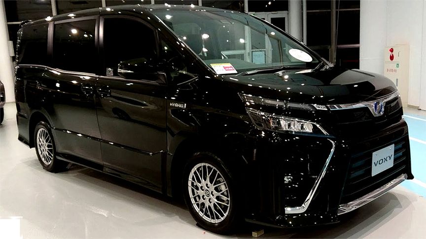 丰田全新MPV即将入华,大7座近5米,13万让你开上“埃尔法”!