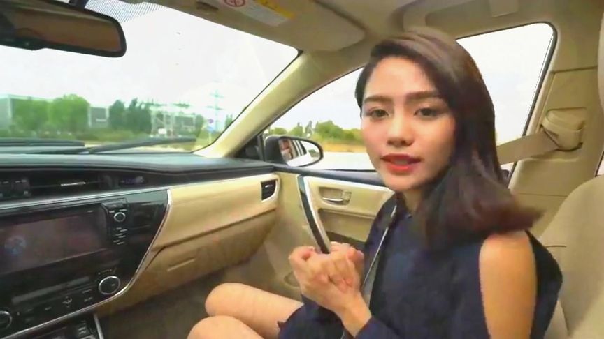 美女试驾2017款丰田卡罗拉双擎,结果让人意外!