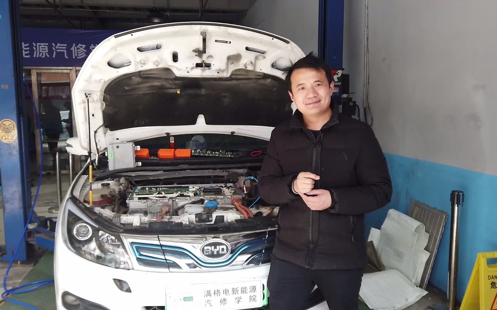 比亚迪BYD E5无法上高压、预充失败故障!干货!—新能源汽车维修