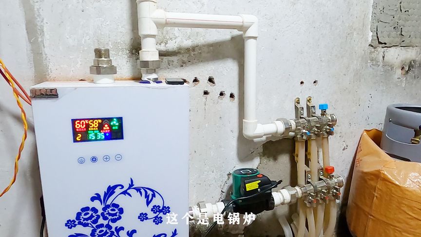 农村新型节能电锅炉,耗电量没你想的那么高,小伙实测告诉你!