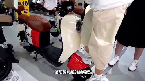 绿佳电动车1800元可买吗