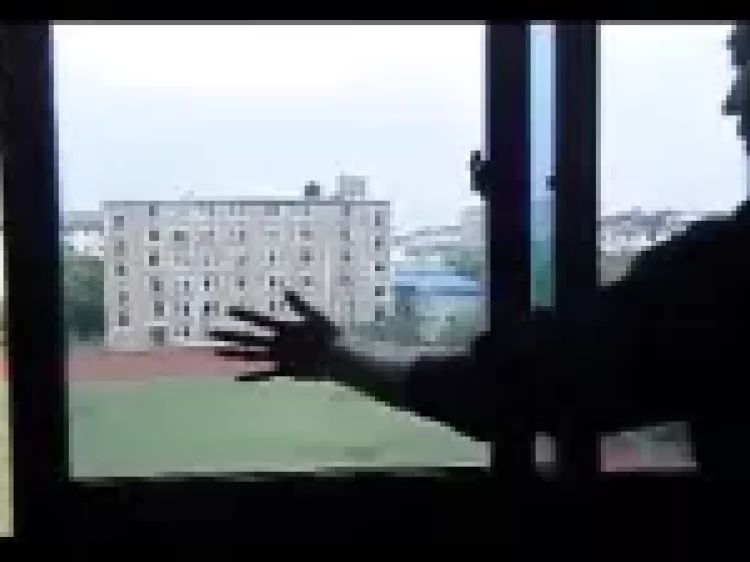 铝合金门窗滑轮的拆装演示