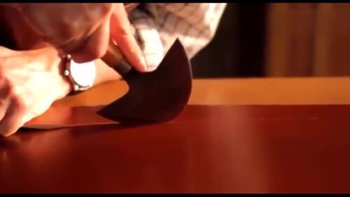 纯手工皮带原来是这样做出来的,这皮带应该挺贵的