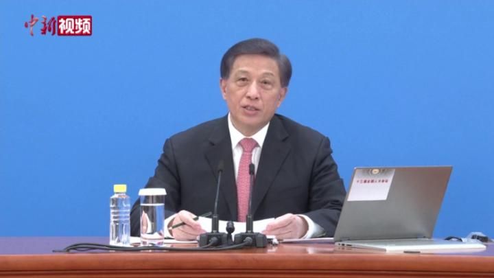 【两会30秒】十三届全国人大五次会议将于3月5日上午开幕
