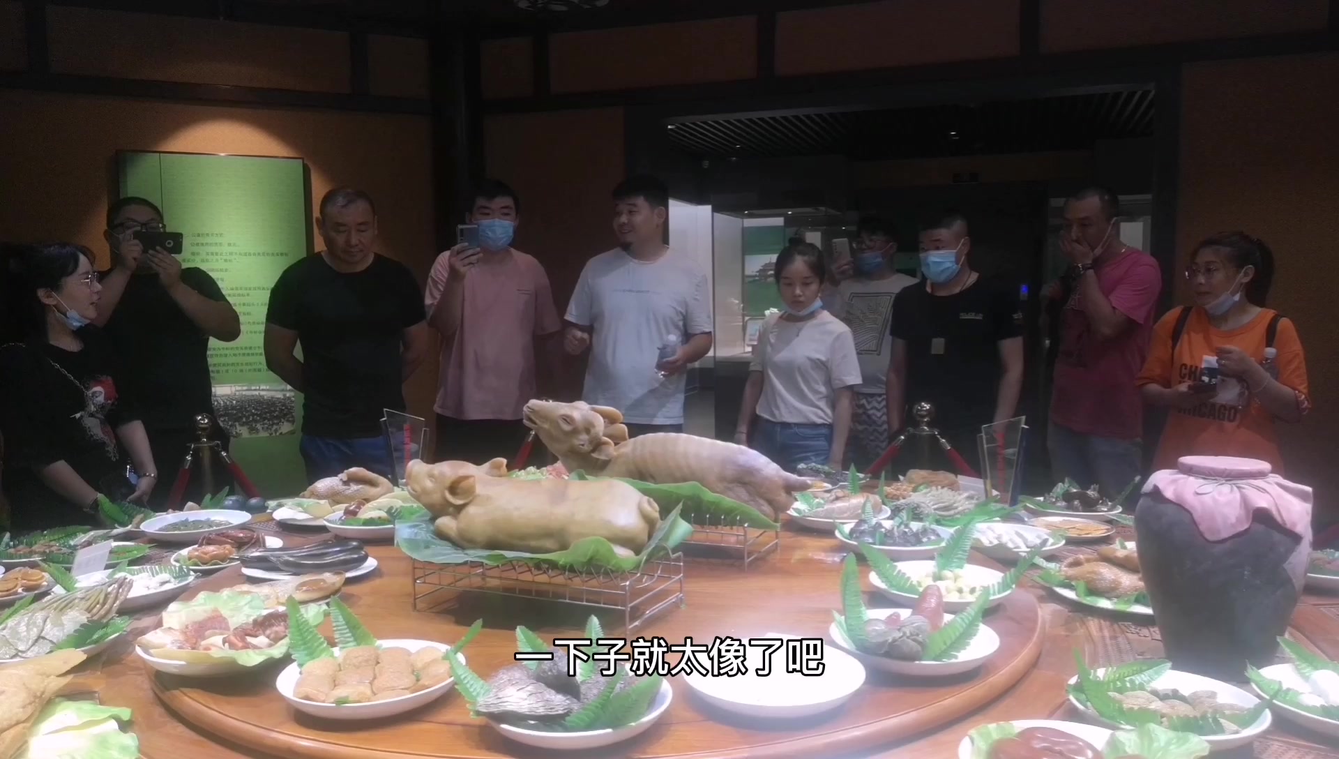 翡翠教学实战之翡翠博物馆一,带20个老板参观最大的私人博物馆