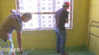 新房装修玻璃窗的安装关键在哪,看看安装师傅现场介绍就明白了