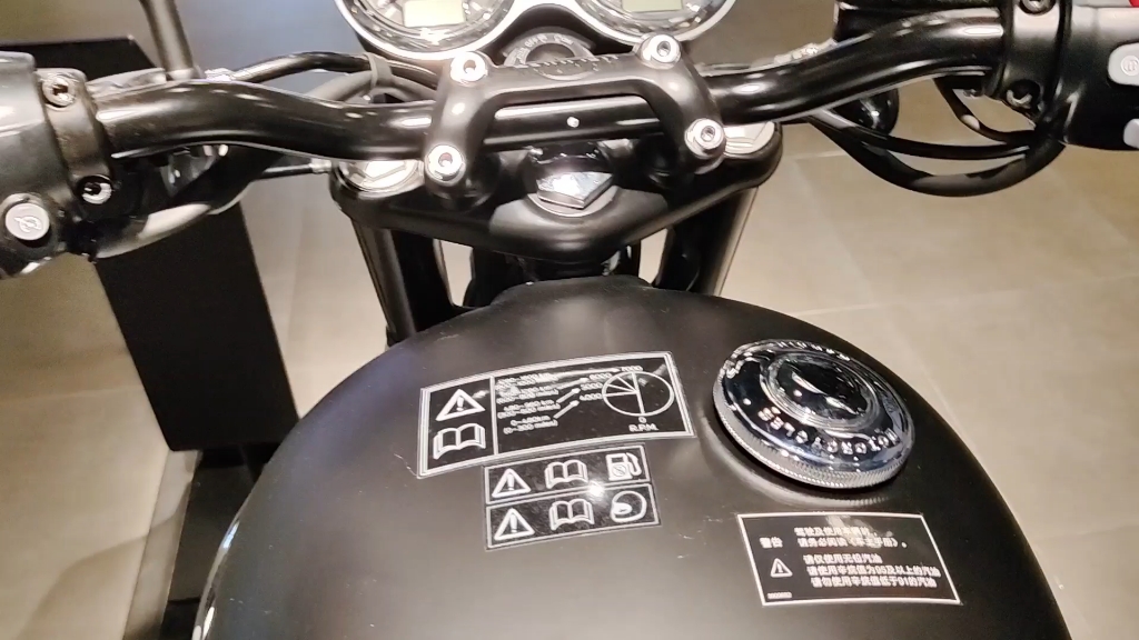 英伦凯旋(Triumph)是英国机车品牌,创建于1886年,最初生产自行车,...
