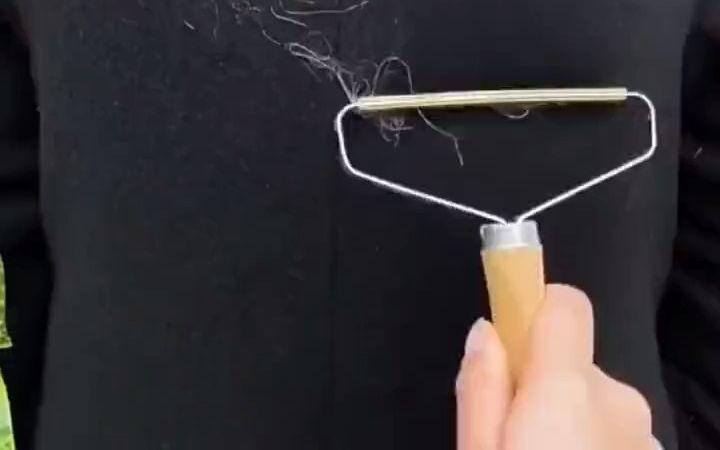 家中必备的全铜手动刮毛器,刮得又快又感觉,不勾线不伤衣