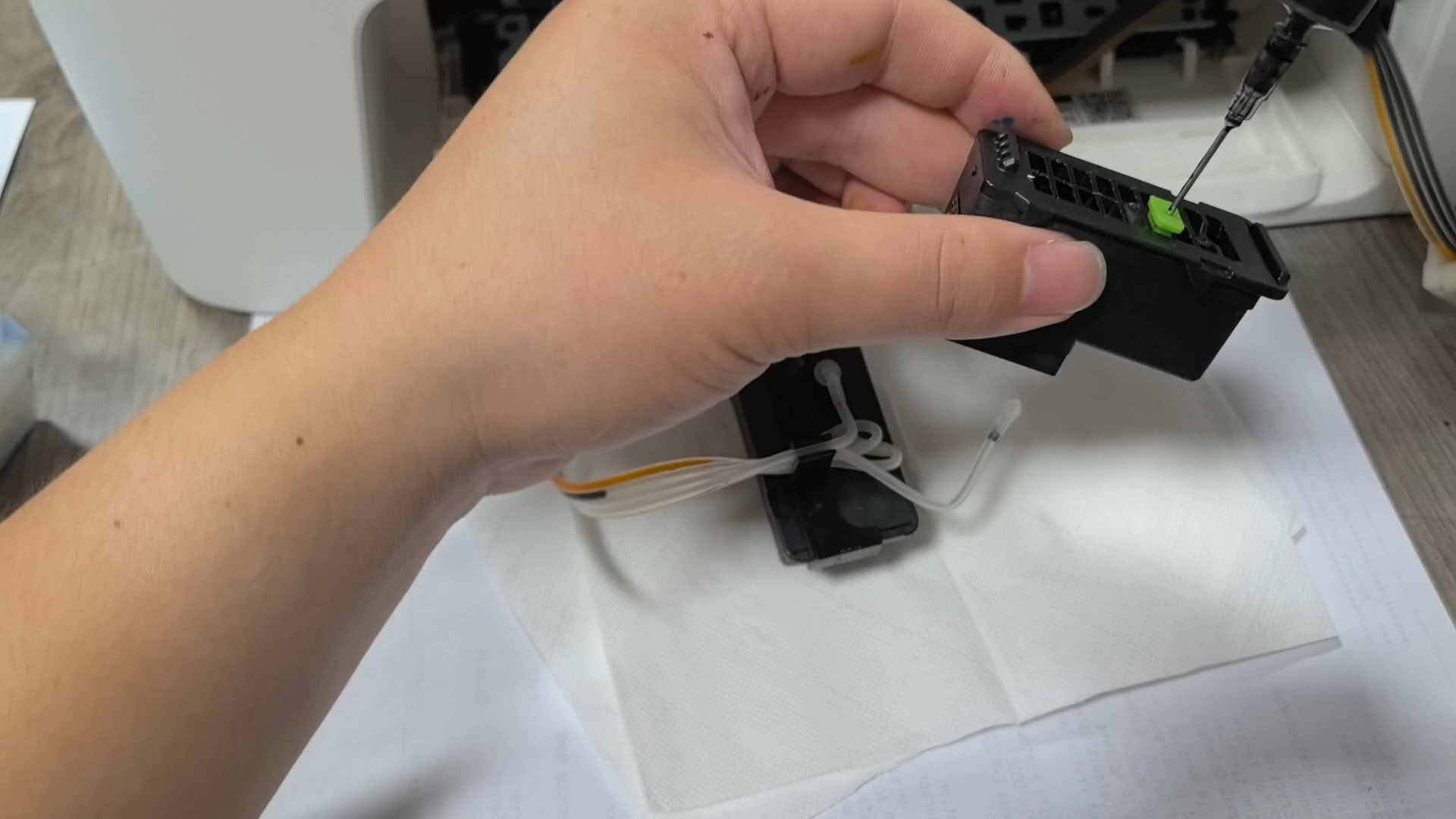 佳能TS3480 TS308给连供墨仓上墨盒用注射器家墨水